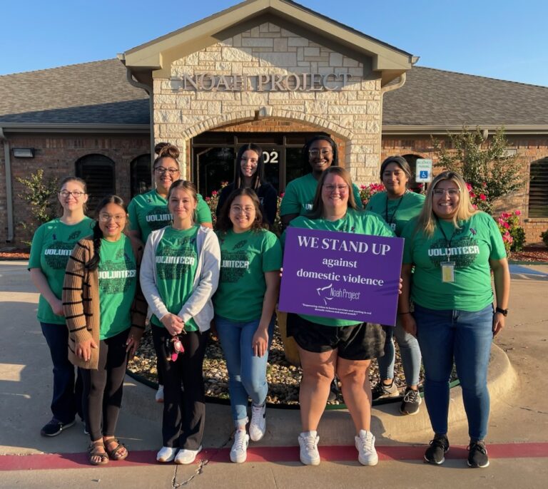 Volunteer - Noah Project